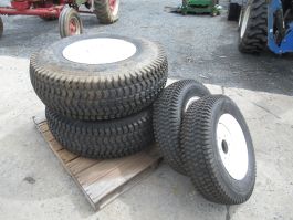Set of 4 turf tires and wheels